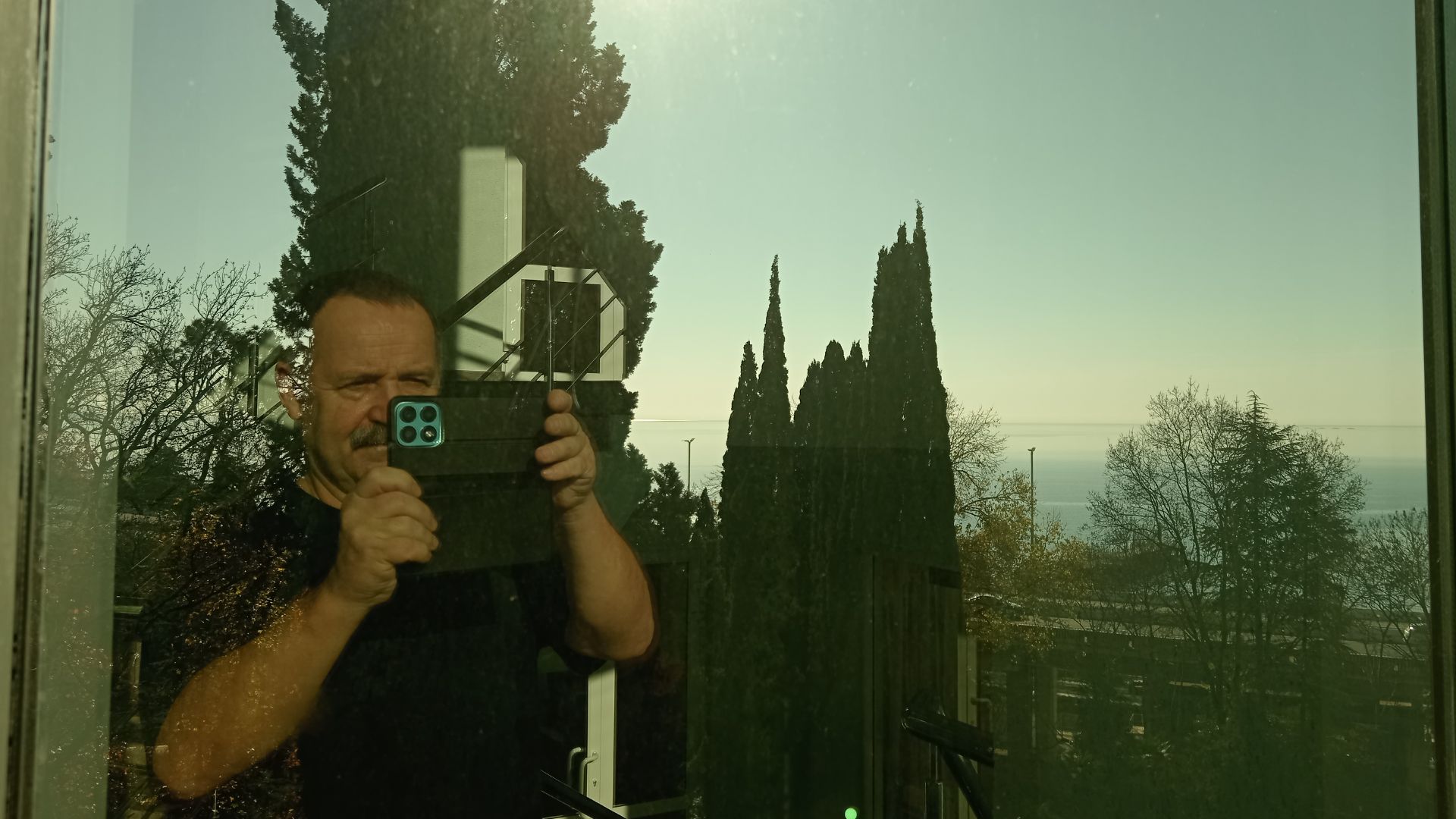 Вокруг военного санатория Аврора. Декабрь 2025г.