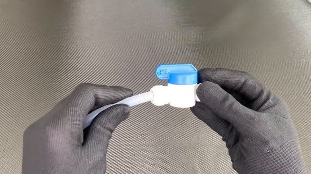 Подача смолы-Кран белый для вакуумной линии