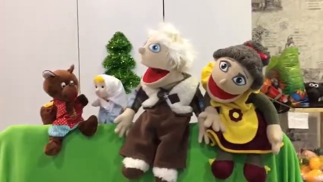 Что дарят бабушки и дедушки маппеты внукам на Новый Год