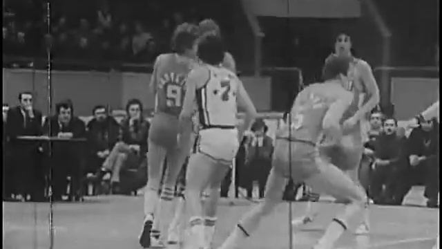 "Элементы техники современного баскетбола" (1983).