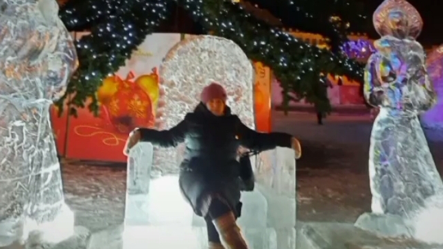 С днём рождения сестрёнка!