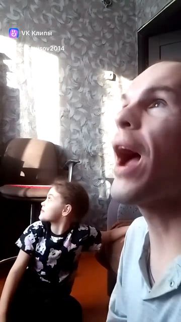 сегодня ко мне в гости пришла соседка София лысоконь оказывается она крутая девчонка