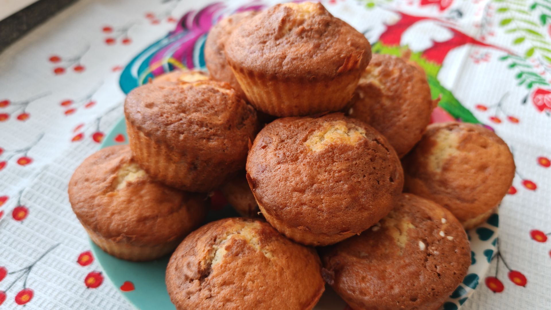 Мой секрет идеальных маффинов: вкусные, пышные, сочные, без хлопот.