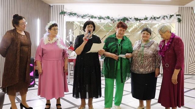 Новогоднее поздравление команды "Хвост и грива"