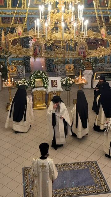 На полиелее