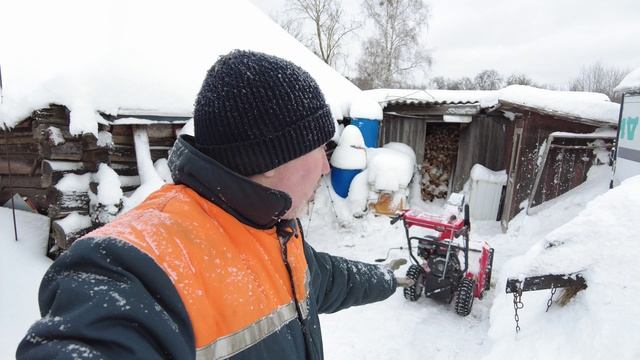 Что стало со снегоуборщиком Brait СБ7861 за три сезона? Чищу снег после циклона. Опыт использования.