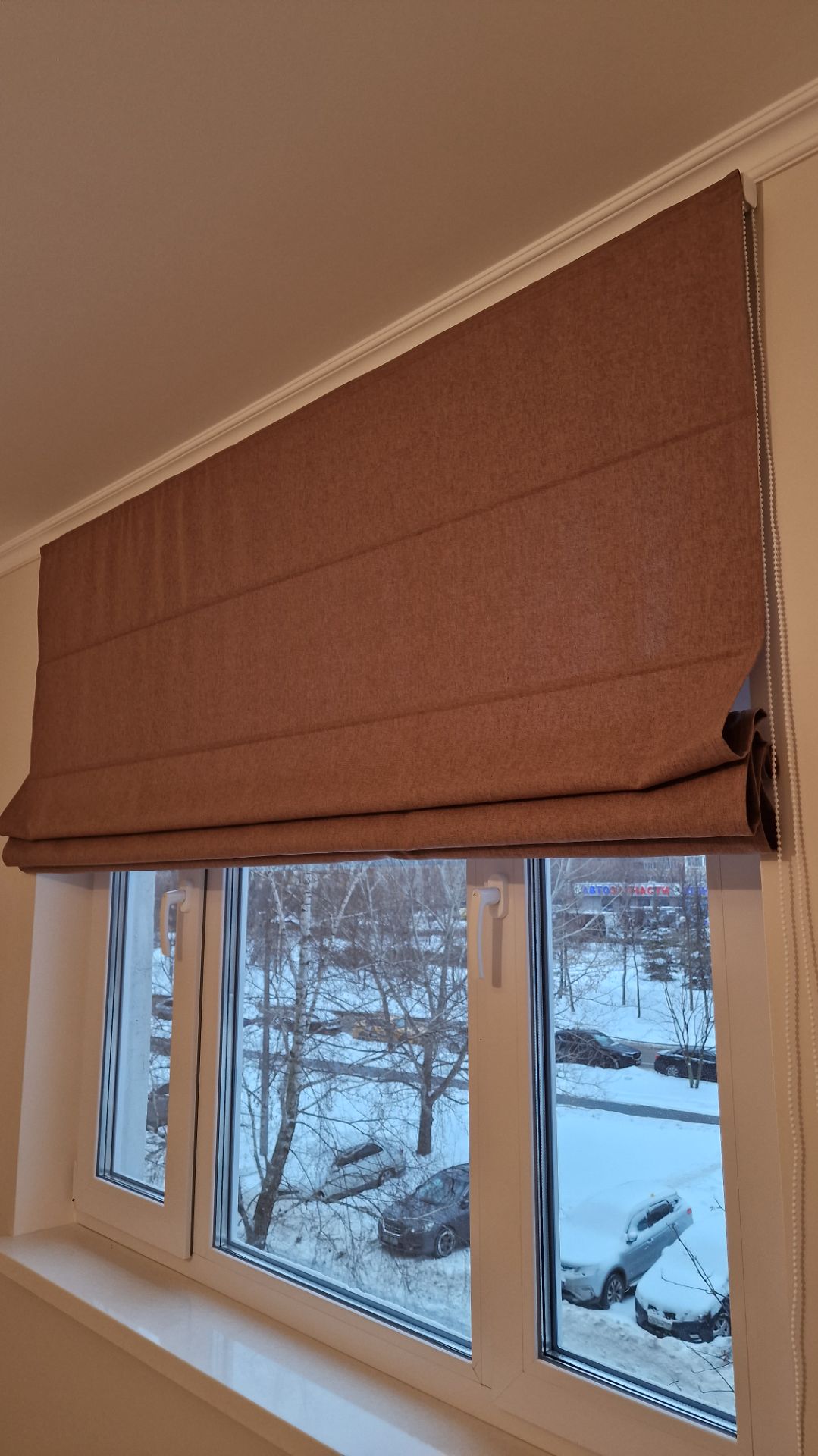 Ткань Шале какао. Римская штора на проем.