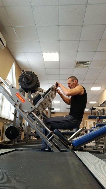 #Фулбоди 4 упражнение 7. Жим на ноги Квадрицепс. Моя тренировка в 52