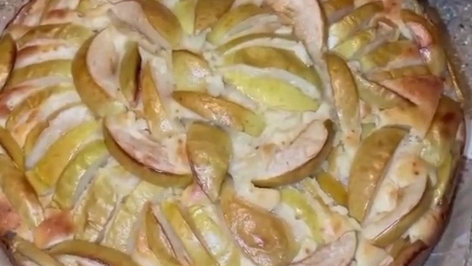 Яблочный пирог шарлотка