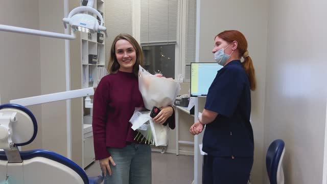 Отзыв пациентки, которая прошла полный цикл лечения в нашем Стоматологическом центре