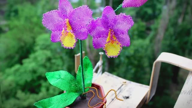 Цветы из бисера / Как из бисера сделать цветы / Цветы в разных техниках плетения / Бисероплетение