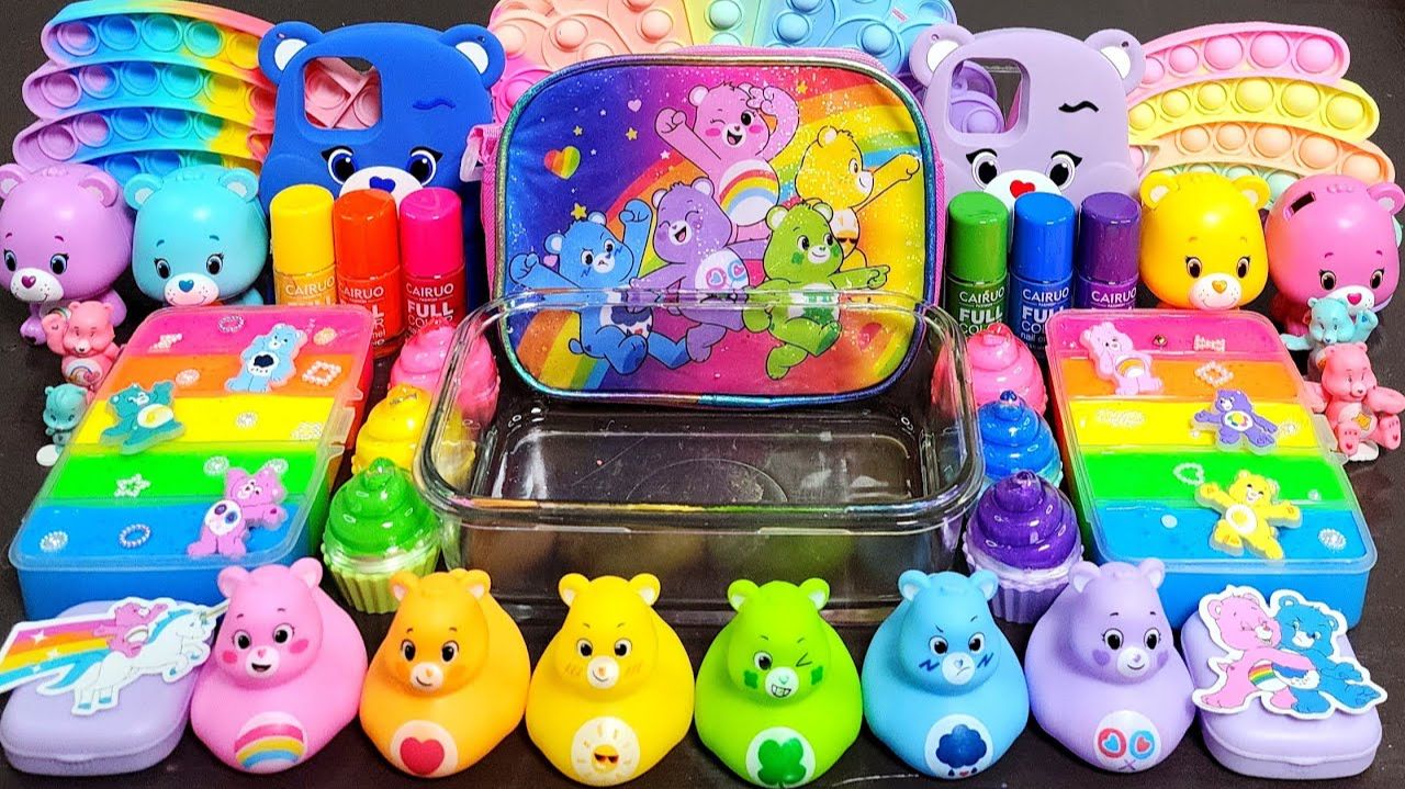 Rainbow Carebears смешивает глиттер с косметикой в слаймы, АСМР Слаймы
