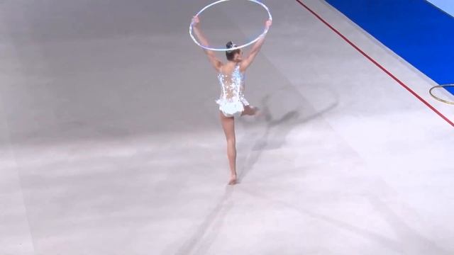 Анна Попова. Обруч. 2022