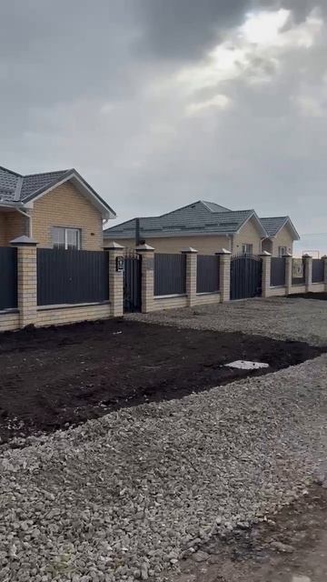 Дом 100 Кв.м + Терраса 10 Кв.м., 5 соток земли. Краснодарский Край  Станица Марьянская