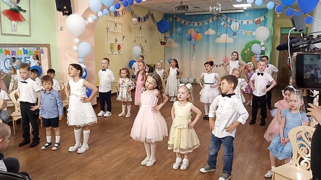 танец с малышами гр одуванчик 2025 05 30