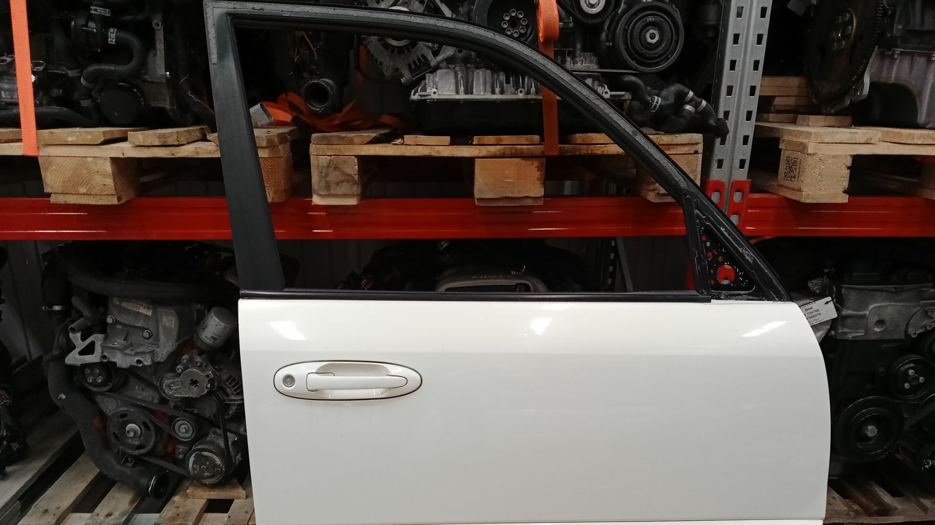 DPP00015 - Правая передняя дверь Toyota Land Cruizer 100 - цвет Белый