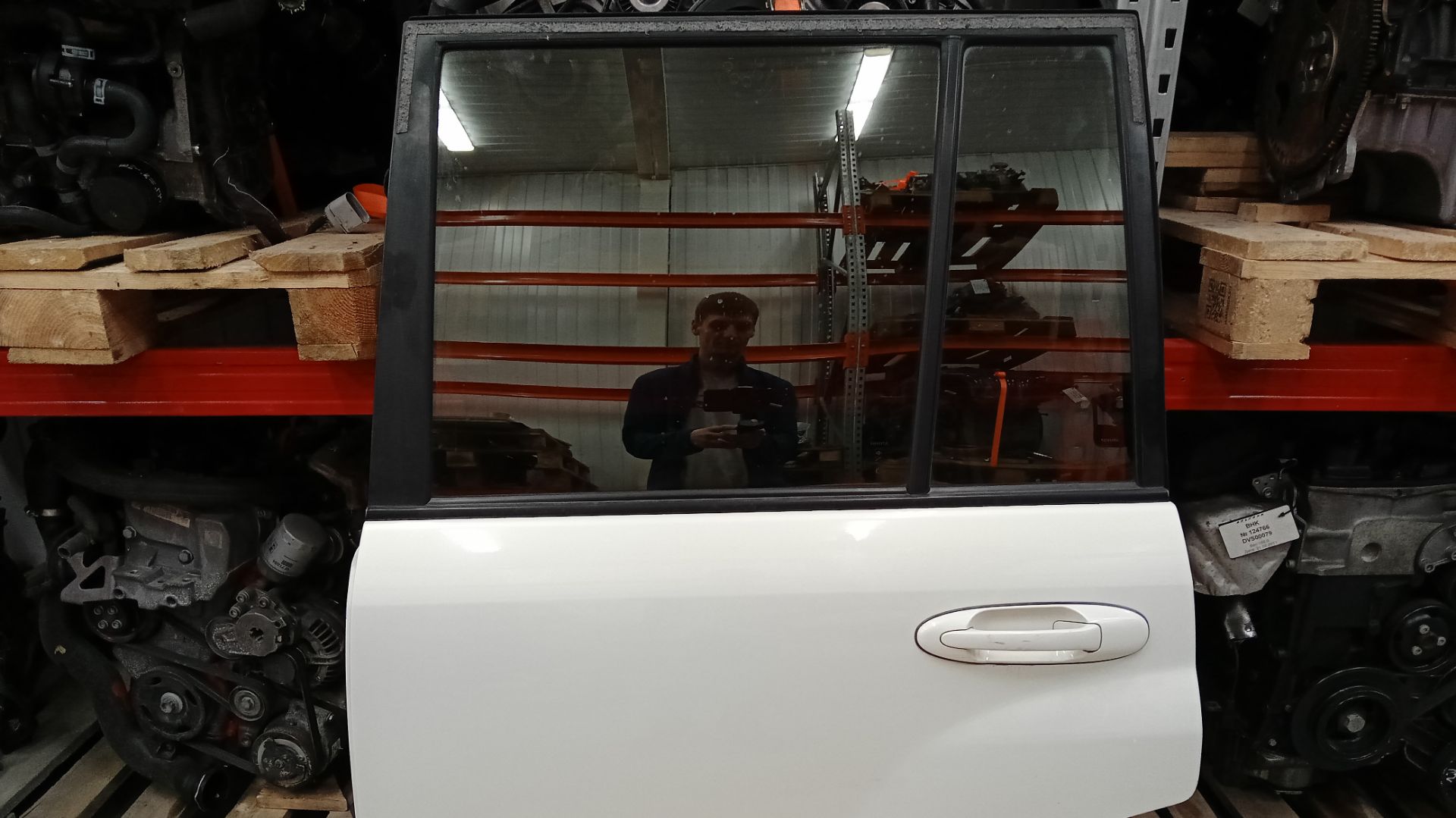 DZL00010 - Левая задняя дверь Toyota Land Cruizer 100 - цвет Белый