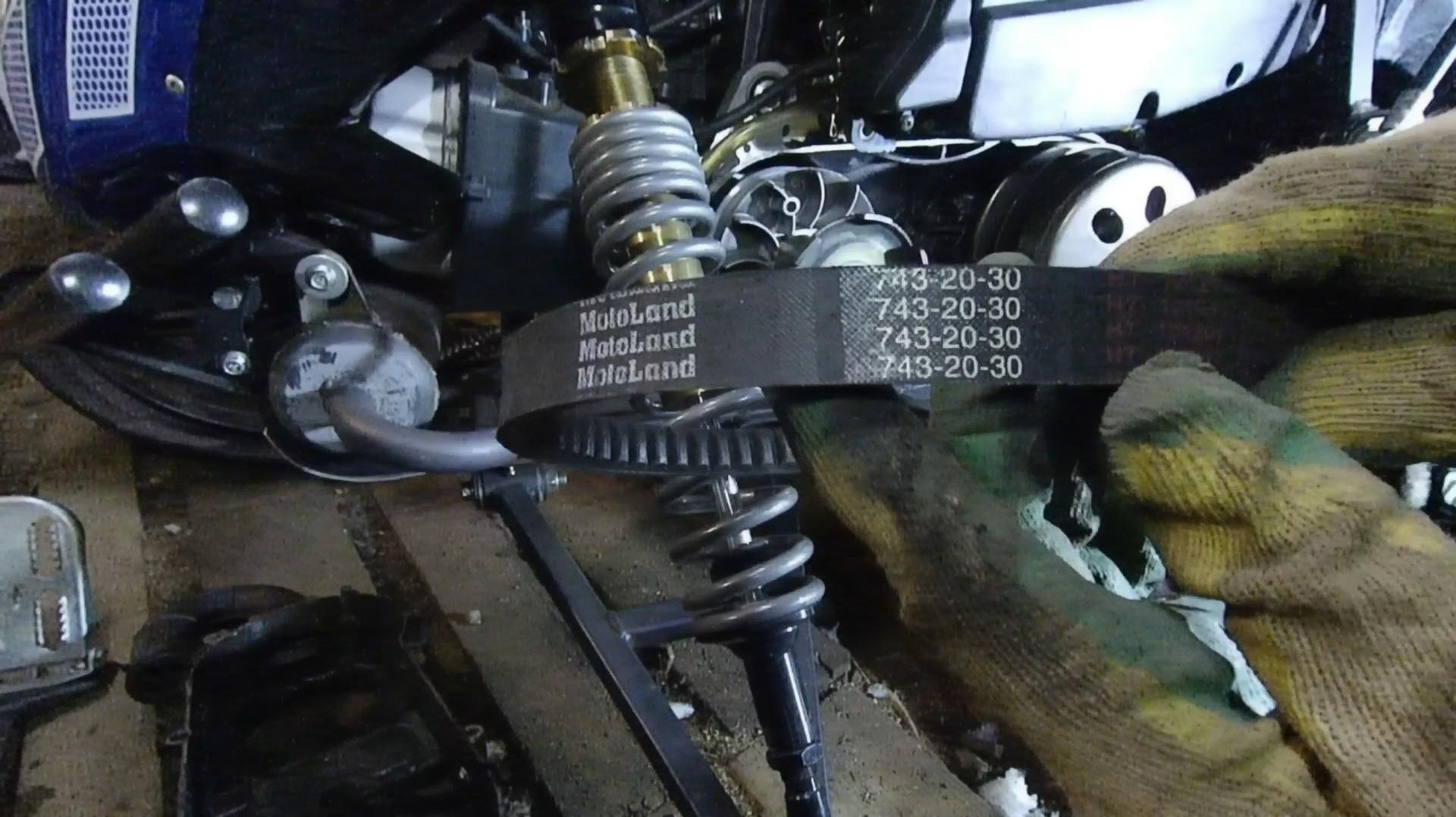 Sharmax sn210 - замена ремня вариатора, поднимаем скорость грузиками