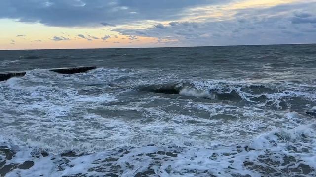 СОЧИ. Шторм в январе.