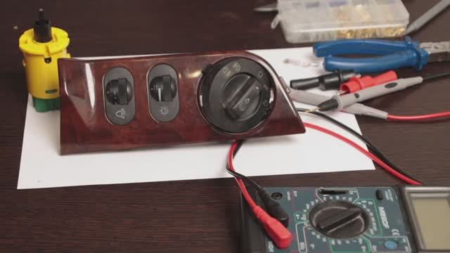 Переключатель головного света ГАЗ 31105 ЗМЗ 406 Волга рестайлинг