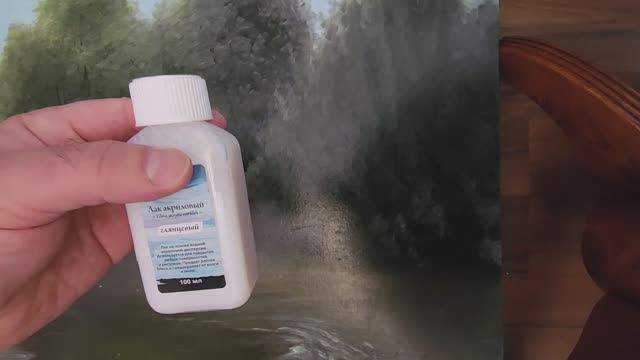 нанесение лака на картину