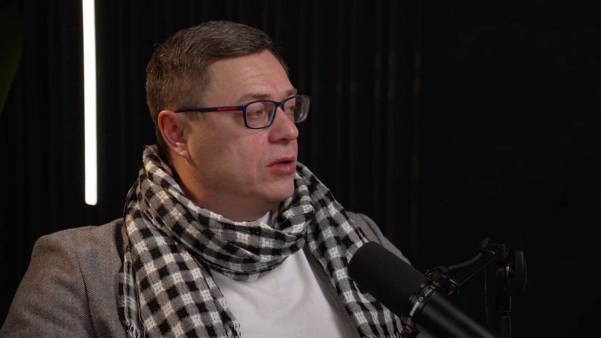 Игорь Борисов - про что снимать кино в России?