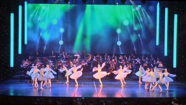 «Танец Часов» из оперы «Джоконда» в грандиозном исполнении. «Антрэ» и Эстрадно-симфонический оркестр