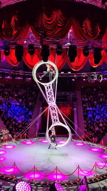 Шоу воды, огня и света