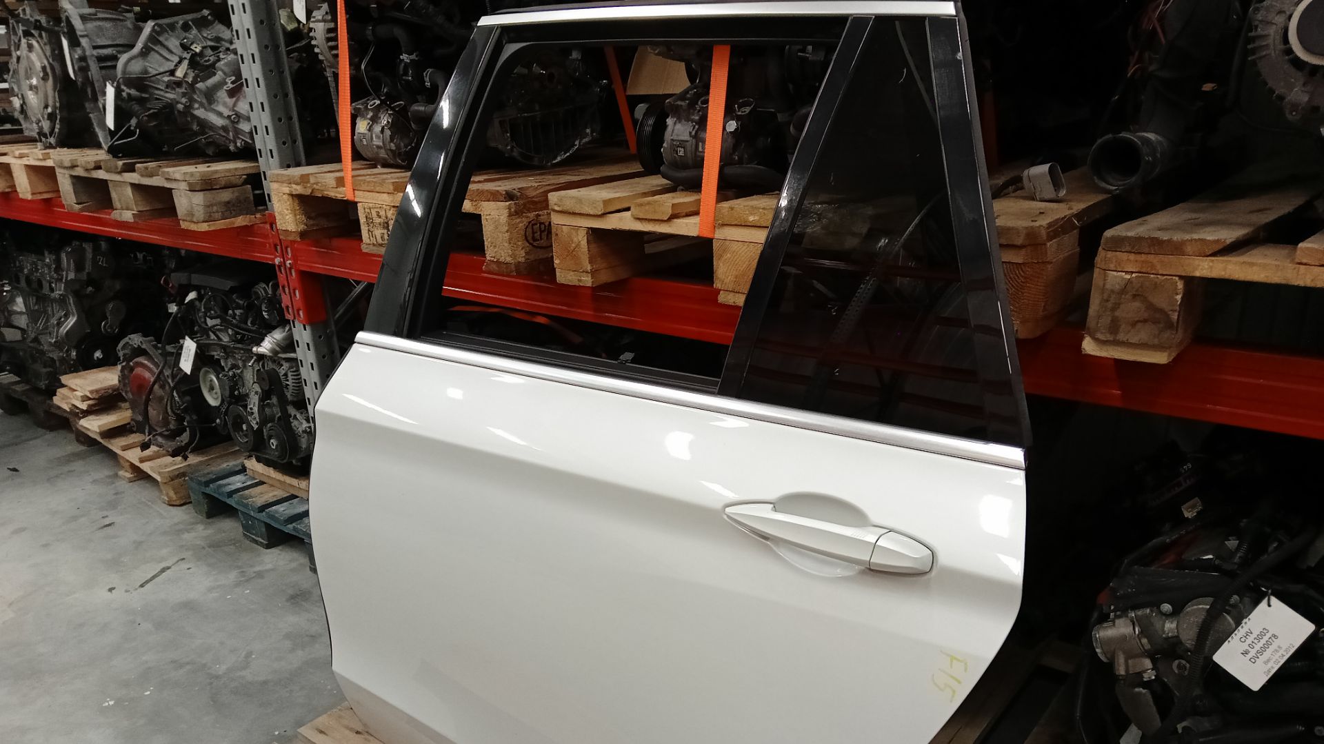 DZL00005 - Левая задняя дверь BMW X5 F15 - цвет Белый