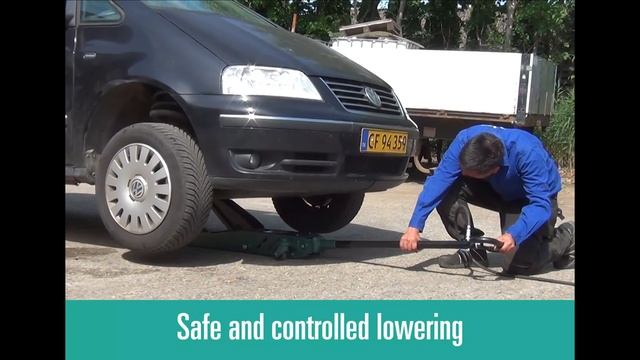 Пневмогидравлический домкрат Compac A1,6T-77