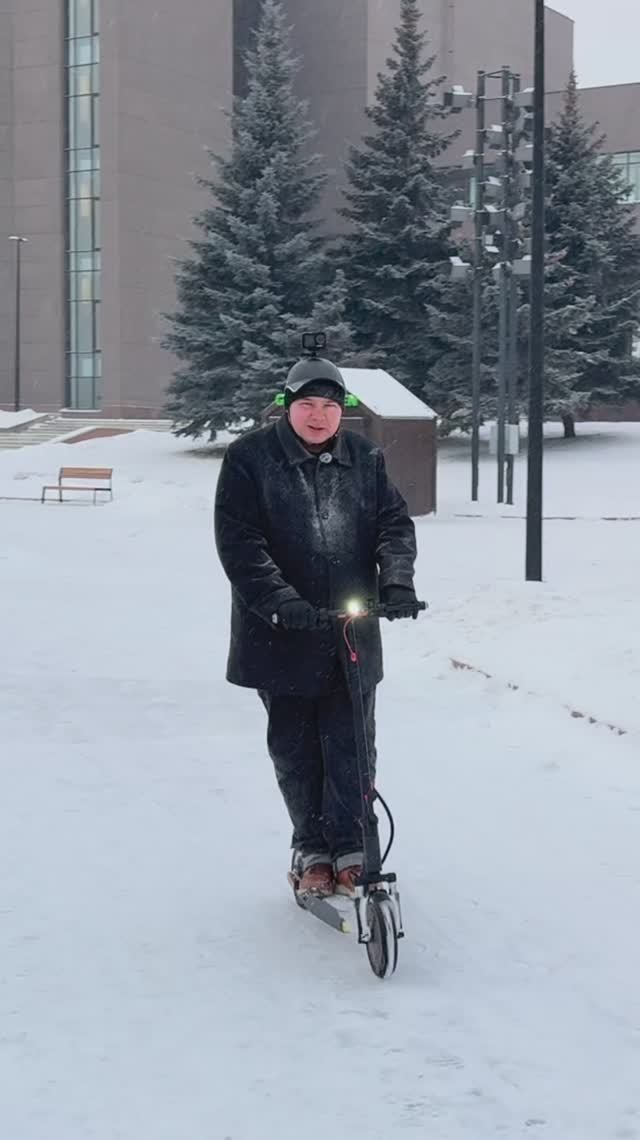 Тестируем самокат Hitway H17PRO в условиях Сибири. Обзор уже на канале.