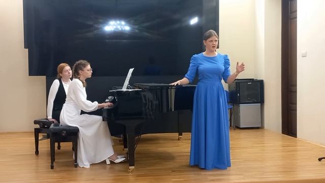 (1в) -20251014_17:34:31 -поёт Вероника Банарь