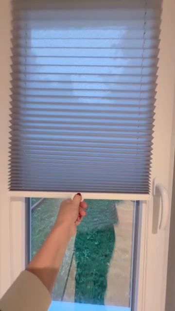 Белые плиссе на балкон