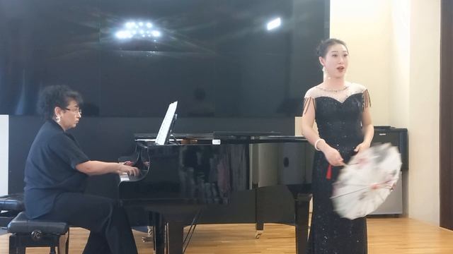 (8б) -2 тур 20251016_111313, -конкурс КАМЕРАТА -поёт Юйхуа Хэ,