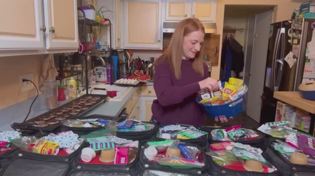 Завтрак и обед для 11 детей.