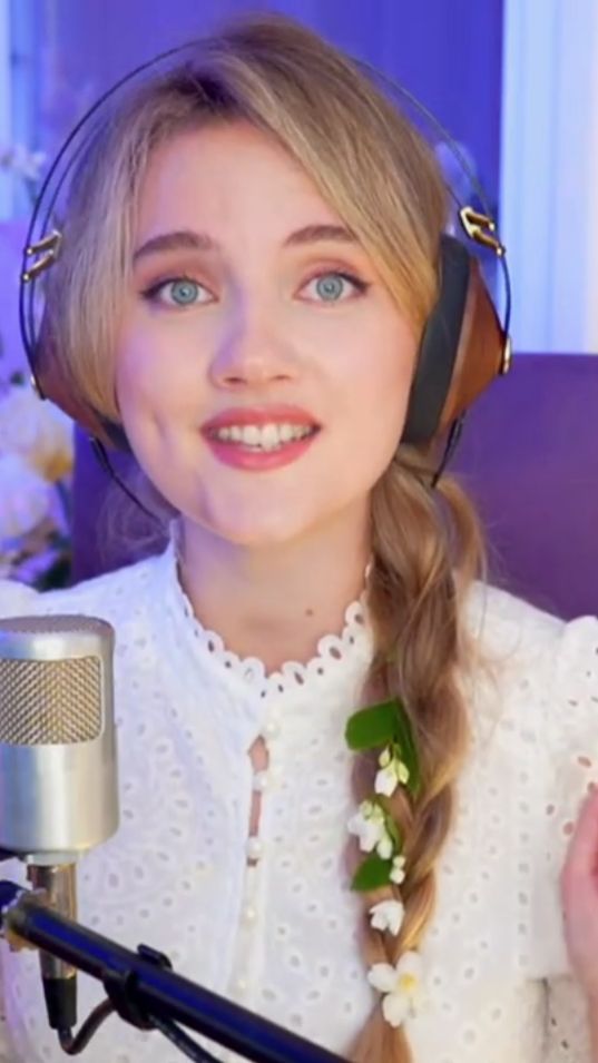 Юлия Щербакова "Песня Синеглазки" из к/ф "Незнайка с нашего двора"