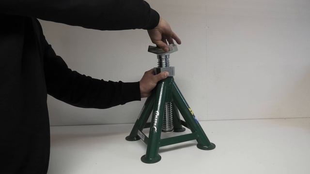 Осевые подставки Compac CAX