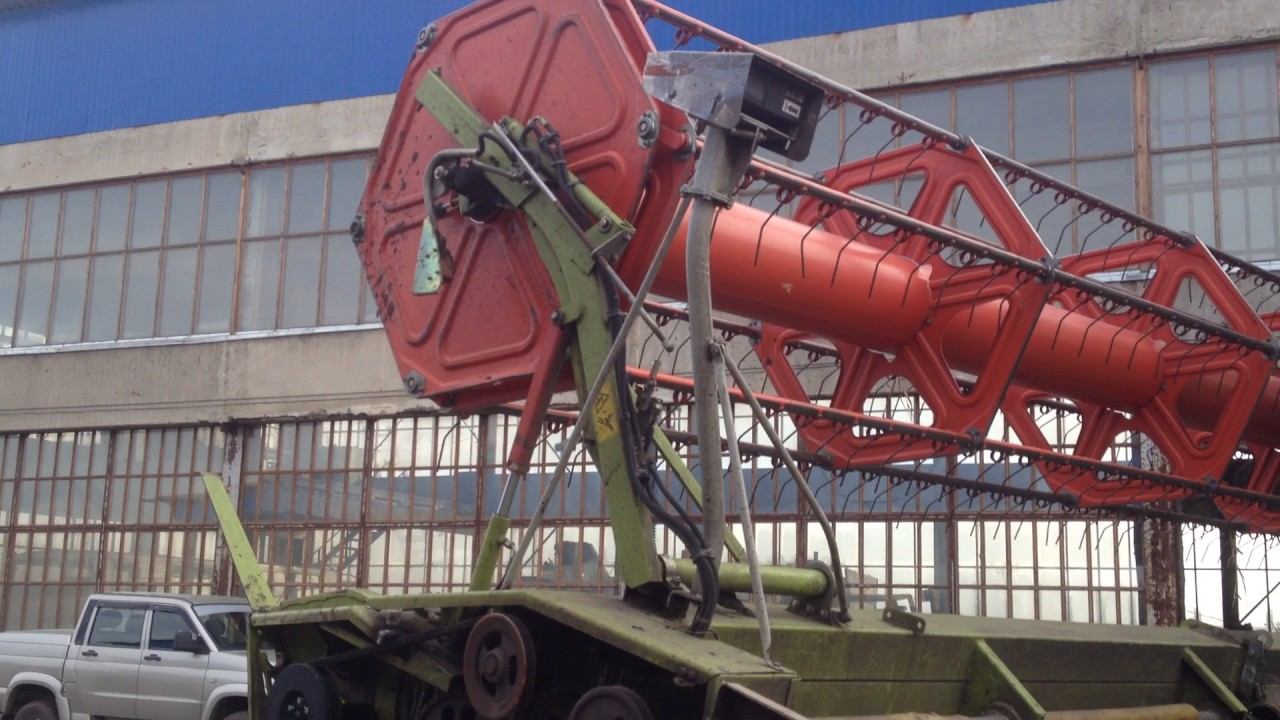 Запуск жатки Claas Vario после переоборудования на режущий аппарат Шумахер.