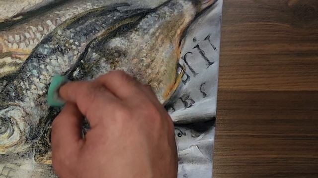 покрываю картину лаком 3й слой