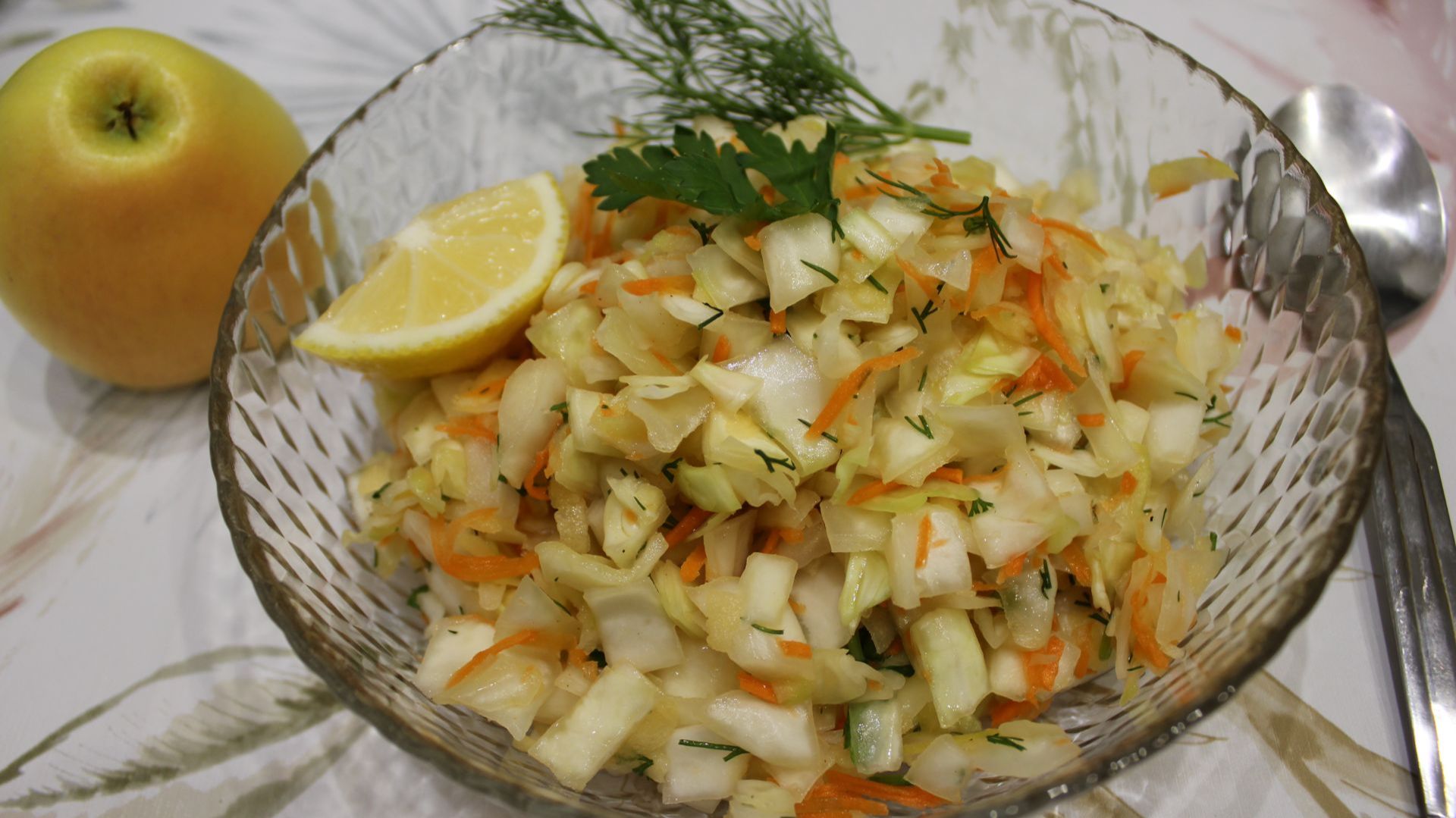 Капустный салат, вкусно, можно в пост.