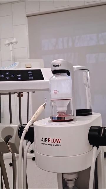 Почему хорошая чистка выглядит спокойно? #gbt #airflow #профгигиена #новосибирск #стоматолог
