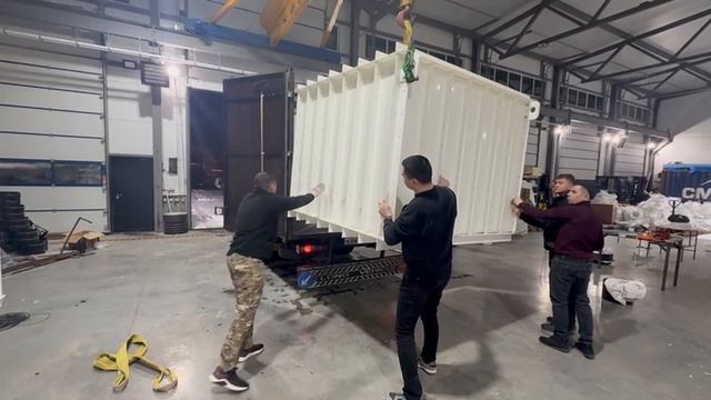 Пластиковые погреба стали популярными среди владельцев загородных домов благодаря ряду преимуществ