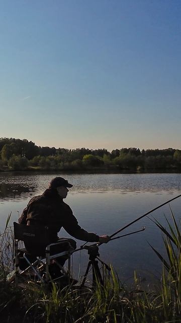 Он так всадил, аж свист стоит!