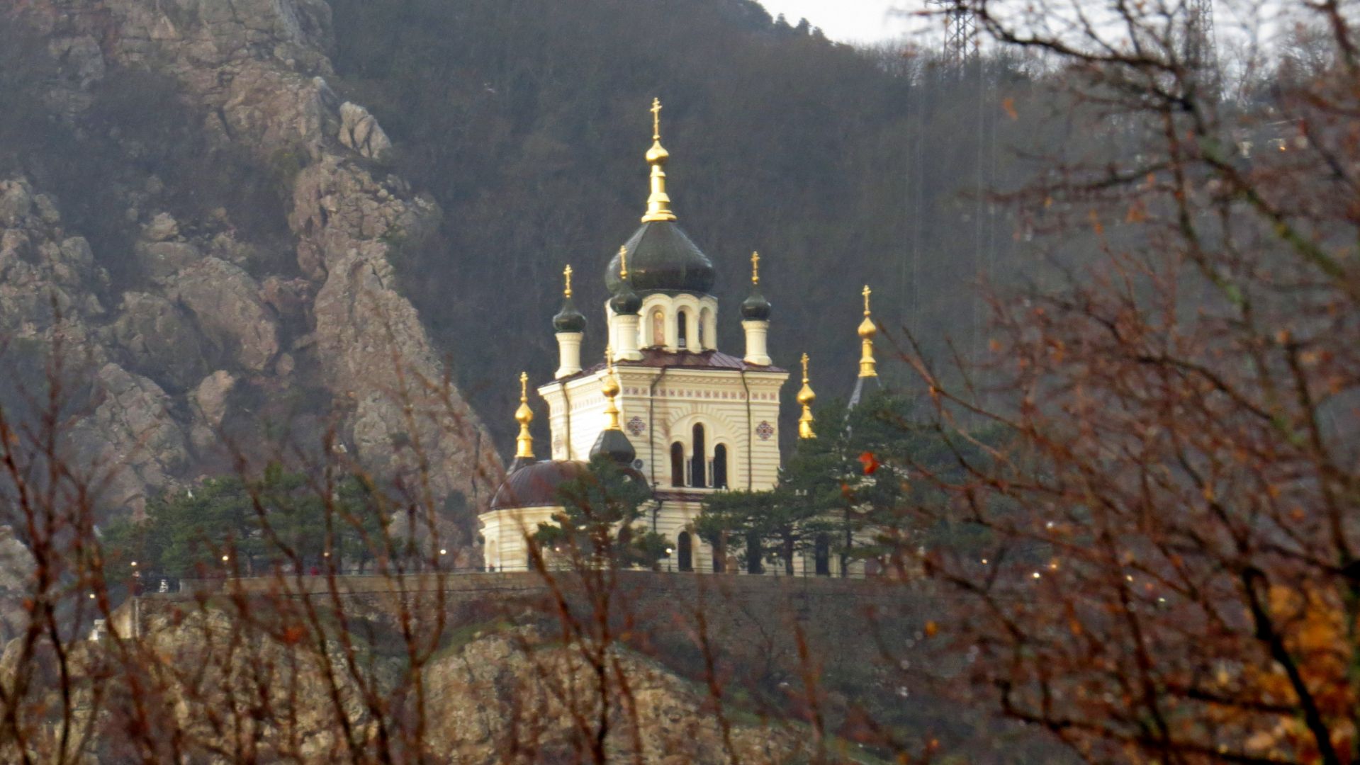 Форосская церковь и Старая Севастопольская дорога. 7 января.