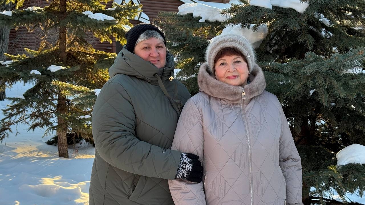 Пятница и отдых!😃 Гуляем с мамой...🌲