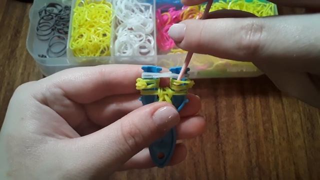 Плетём фигурку "Рыцарский меч" на рогатке.