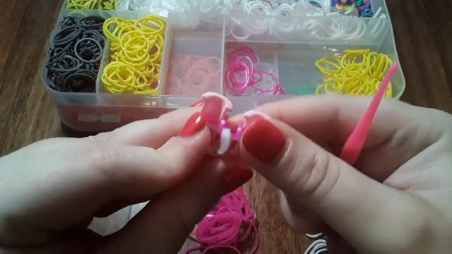 Плетём браслет "Рыбий хвост" на рогатке.