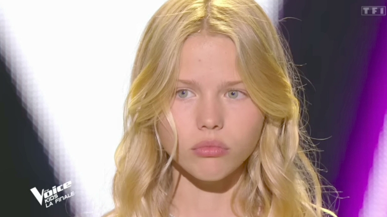 __Музыка звучит__8.Стихи  Вячеслава Уфимцева .8 версия.Вокал Clara_Luciani_La_grenade+Luсi France.