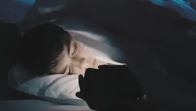 Атомы обманывают нас уже более 100 лет. Электронов не существует? Лекция на ночь