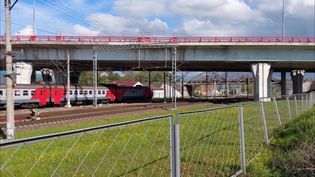 ПОДБОРКА, которая сбивает с ног: поезда и Обухово в одном кадре — стук колес как ураган!